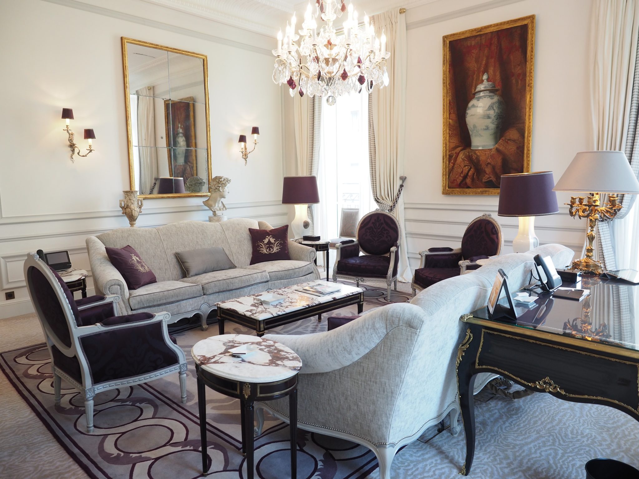 Step inside one of the best luxury hotels in Paris! - World of Wanderlust